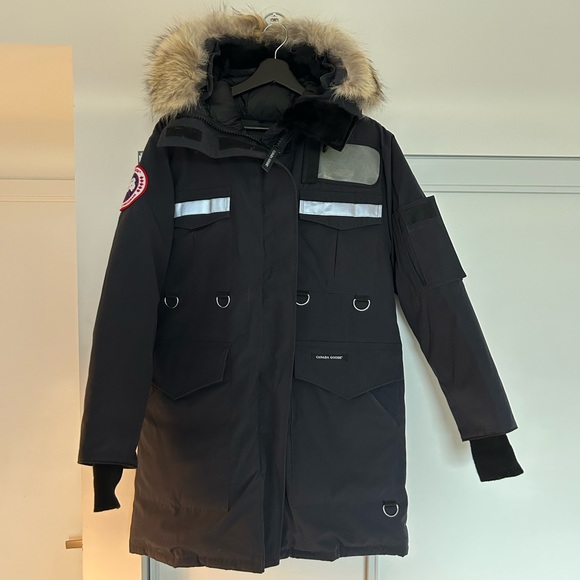 Canada Goose | Jackets & Coats | Canada Goose Womens Resolute Parka In ...